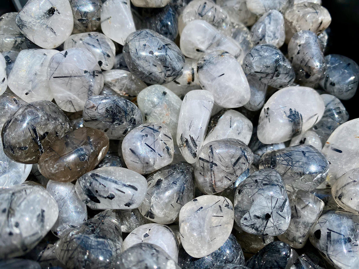 Tourmalated Quartz Crystal: Healing Properties, Meaning & Uses