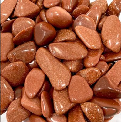 Goldstone Crystal: Healing Properties, Meaning & Uses