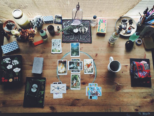 Understanding the Meaning of 'Querent' and Tarot Readings